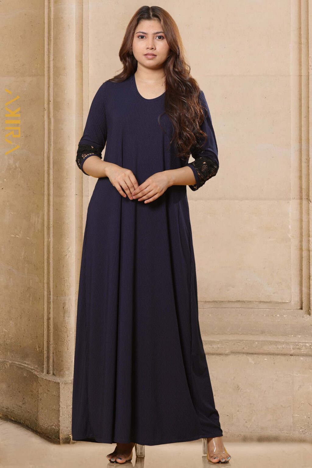 Discover Trending Clothes at Akira: Your Fashionable Store!